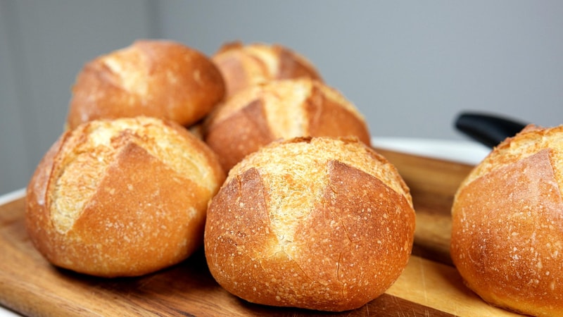 Crispy Semolina Bread Rolls - Airy and Absolutely Perfect Recipe | Food ...